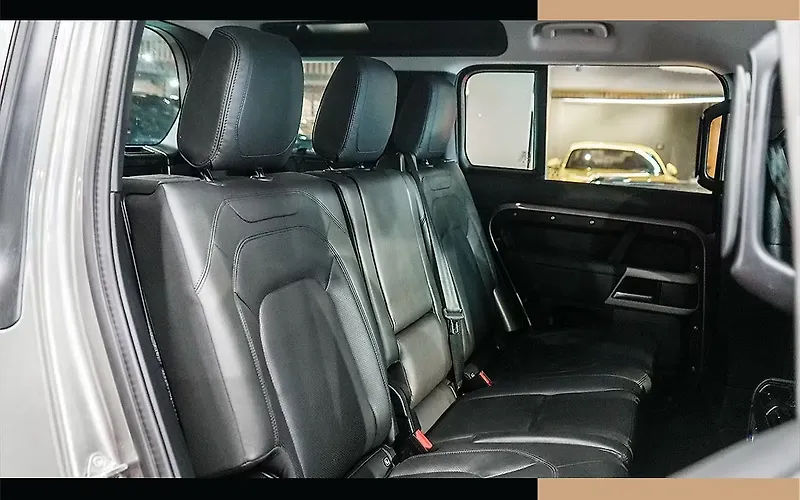 Buy Used Land Rover Defender 2.0 l Petrol 110 X-Dynamic HSE of 2024 ...