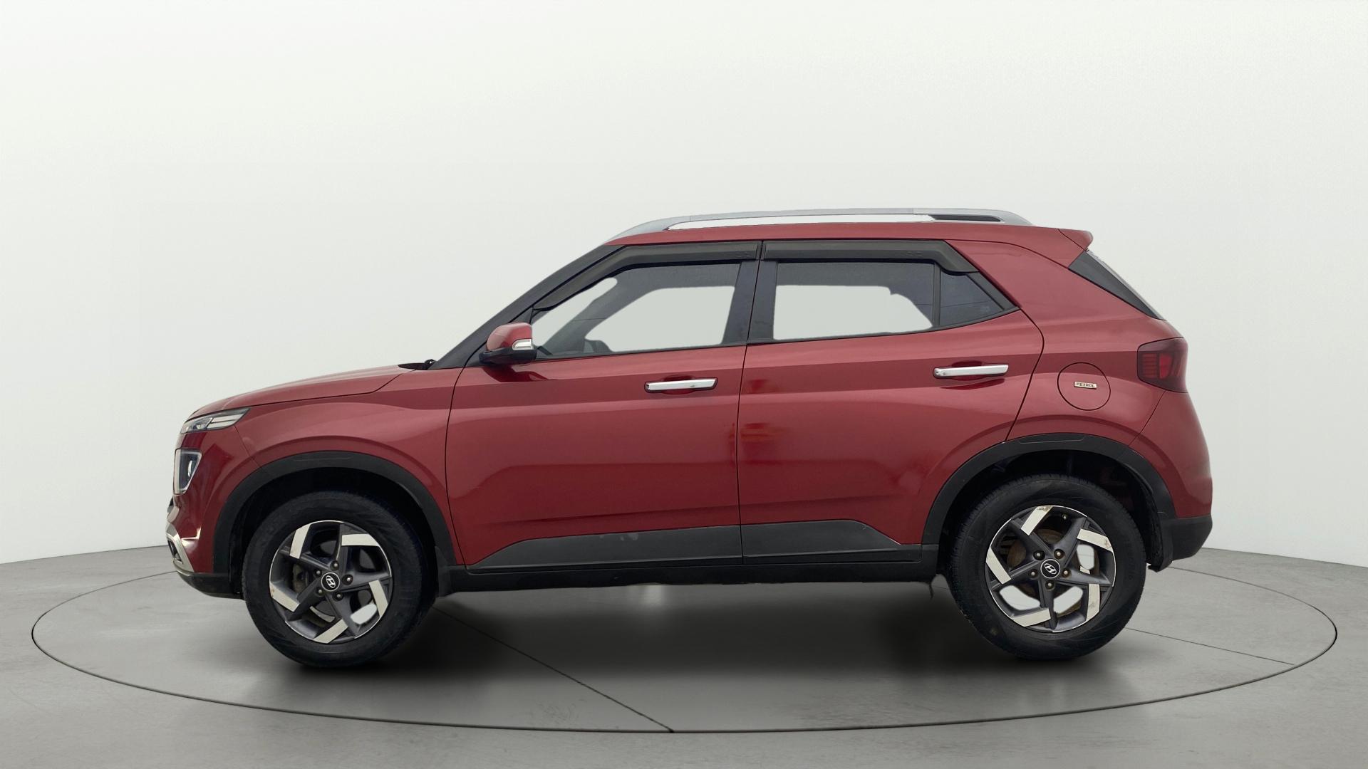 Buy Used Hyundai Venue SX Plus Turbo DCT of 2022 model @ 8,98,452 INR ...