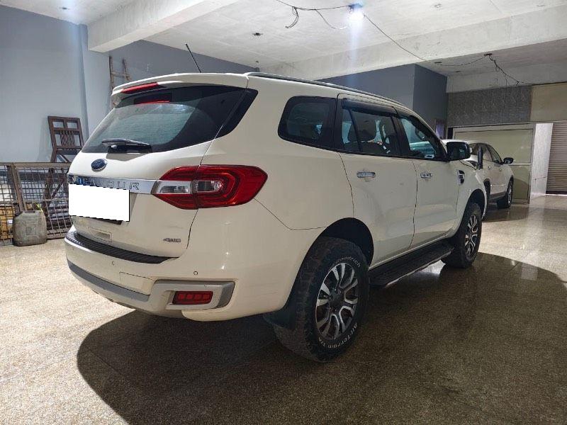 Buy Used Ford Endeavour Titanium Plus 4X4 of 2020 model @ 24,00,000 INR ...