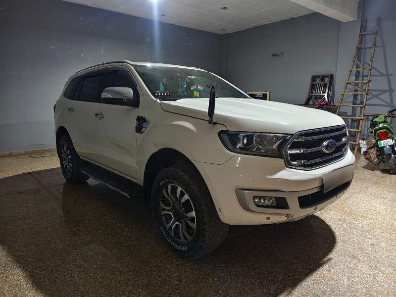 Buy Used Ford Endeavour Titanium Plus 4X4 of 2020 model @ 24,00,000 INR ...