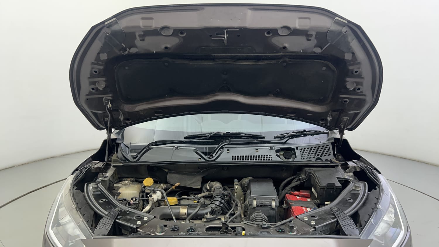 Buy Used Nissan Magnite Turbo CVT XV of 2021 model @ 5,85,000 INR in ...