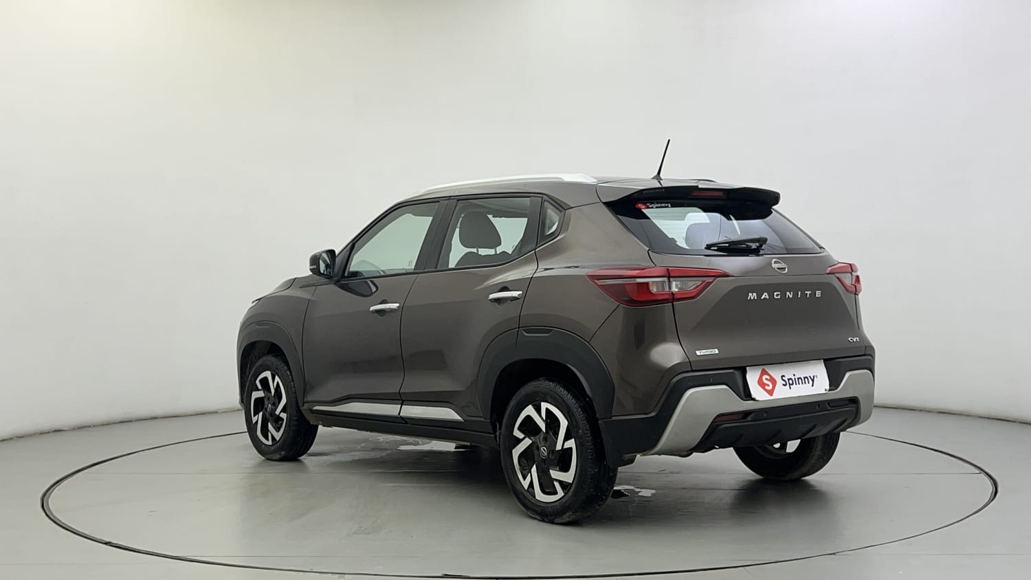 Buy Used Nissan Magnite Turbo CVT XV of 2021 model @ 5,85,000 INR in ...