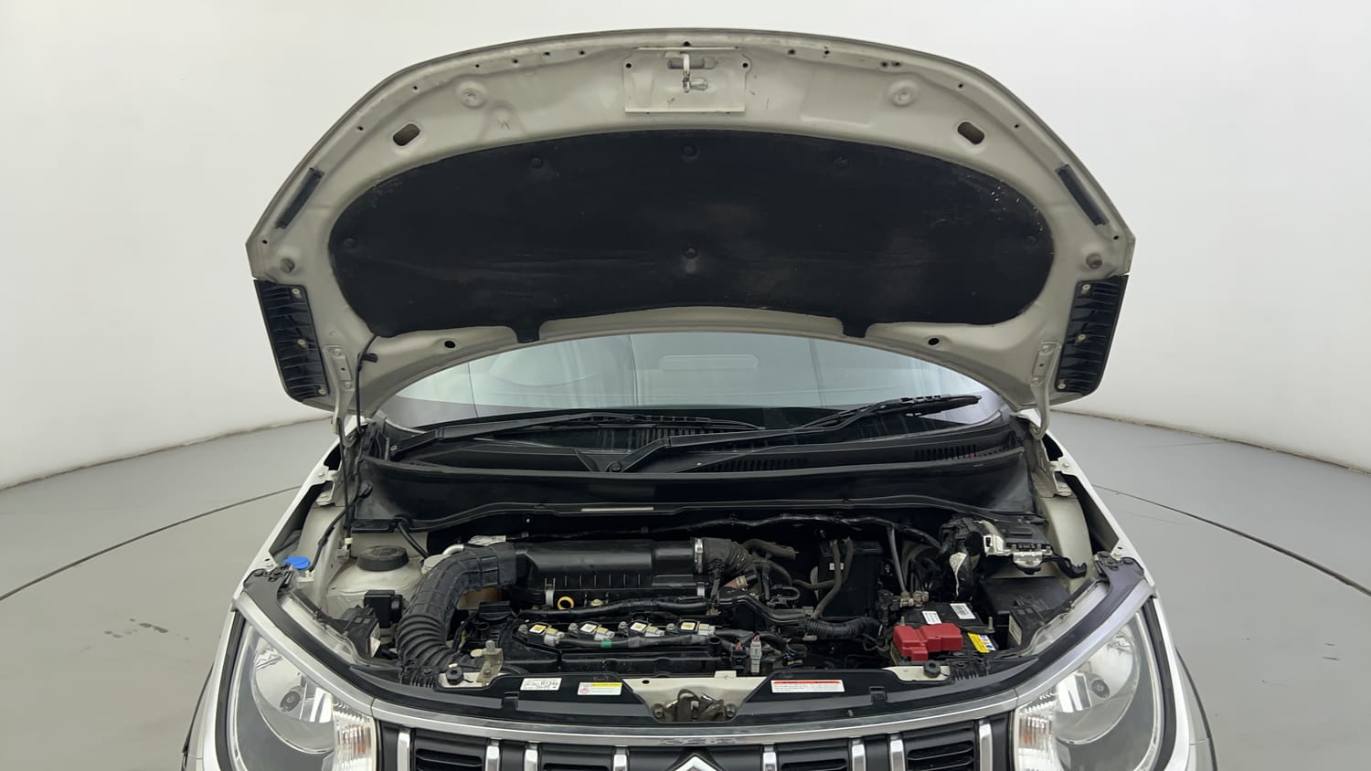 Buy Used Maruti Ignis 1.2 Zeta BSIV of 2022 model @ 5,10,000 INR in ...