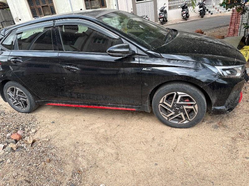 Buy Used Hyundai i20 Asta Turbo DCT of 2023 model @ 8,50,000 INR in ...