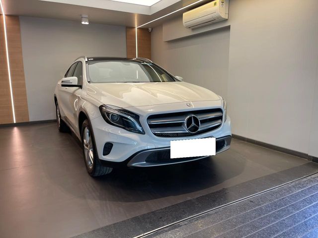 2015 Mercedes-Benz GLA Class 1991 cc कार मुंबई में ₹13.25 Lakh में ...