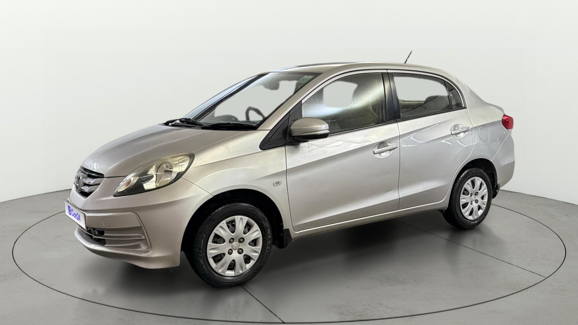 Buy Used Honda Amaze SX i-VTEC of 2015 model @ 2,51,942 INR in Delhi ...