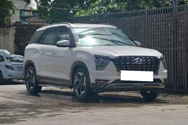 Buy Used Hyundai Alcazar Platinum 7-Seater Diesel BSVI of 2023 model ...