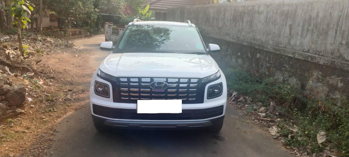 Buy Used Hyundai Venue SX Diesel of 2025 model @ 12,00,000 INR in ...
