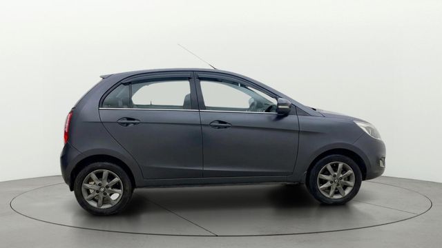 नंजनगुड में ₹2.61 लाख से 3 पुरानी Tata Bolt कारें - बेहतरीन कीमतों पर ...