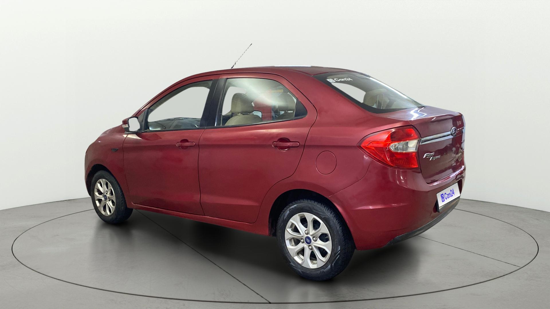Buy Used Ford Aspire Titanium BSIV of 2017 model @ 2,80,000 INR in ...