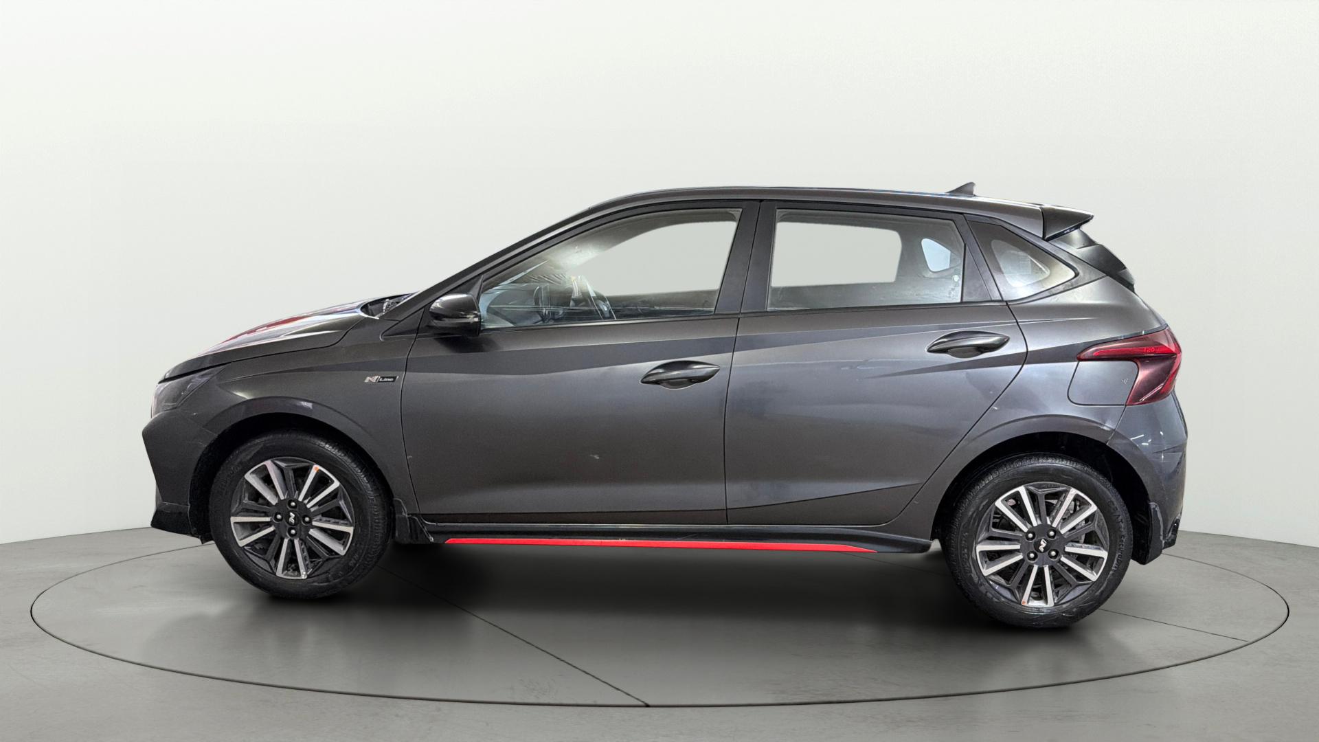 Buy Used Hyundai i20 N-Line N6 iMT BSVI of 2021 model @ 5,99,108 INR in ...