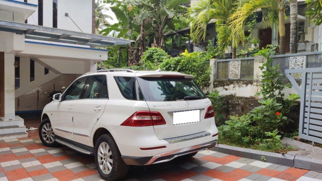 Buy Used Mercedes-Benz M-Class ML 250 CDI of 2013 model @ 12,00,000 INR ...