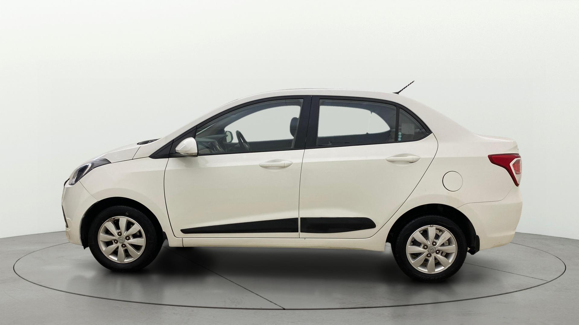 Buy Used Hyundai Xcent 1.2 VTVT SX of 2017 model @ 3,52,983 INR in ...