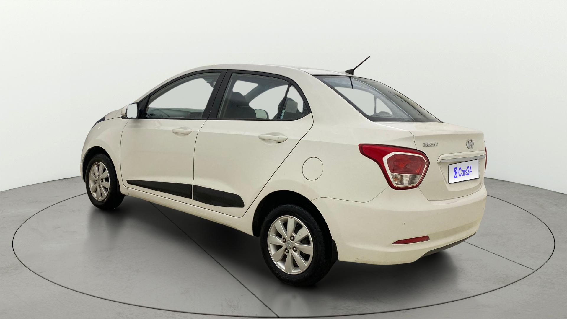Buy Used Hyundai Xcent 1.2 VTVT SX of 2017 model @ 3,52,983 INR in ...