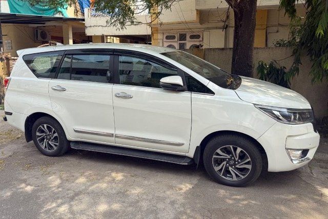 Buy Used Toyota Innova Crysta 2.4 G 7 STR of 2022 model @ 23,00,000 INR ...