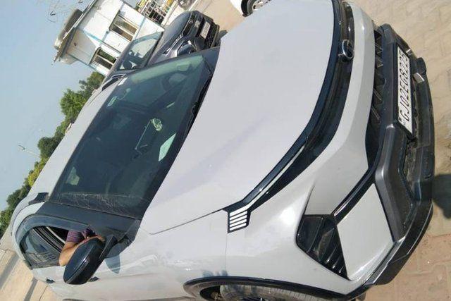 Buy Used Tata Nexon Pure Diesel AMT of 2024 model @ 11,00,000 INR in ...