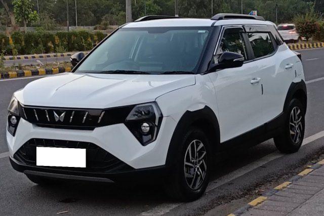 Used 2025 Mahindra XUV 3XO 1197 cc Petrol Manual Car in New Delhi at ₹8 ...