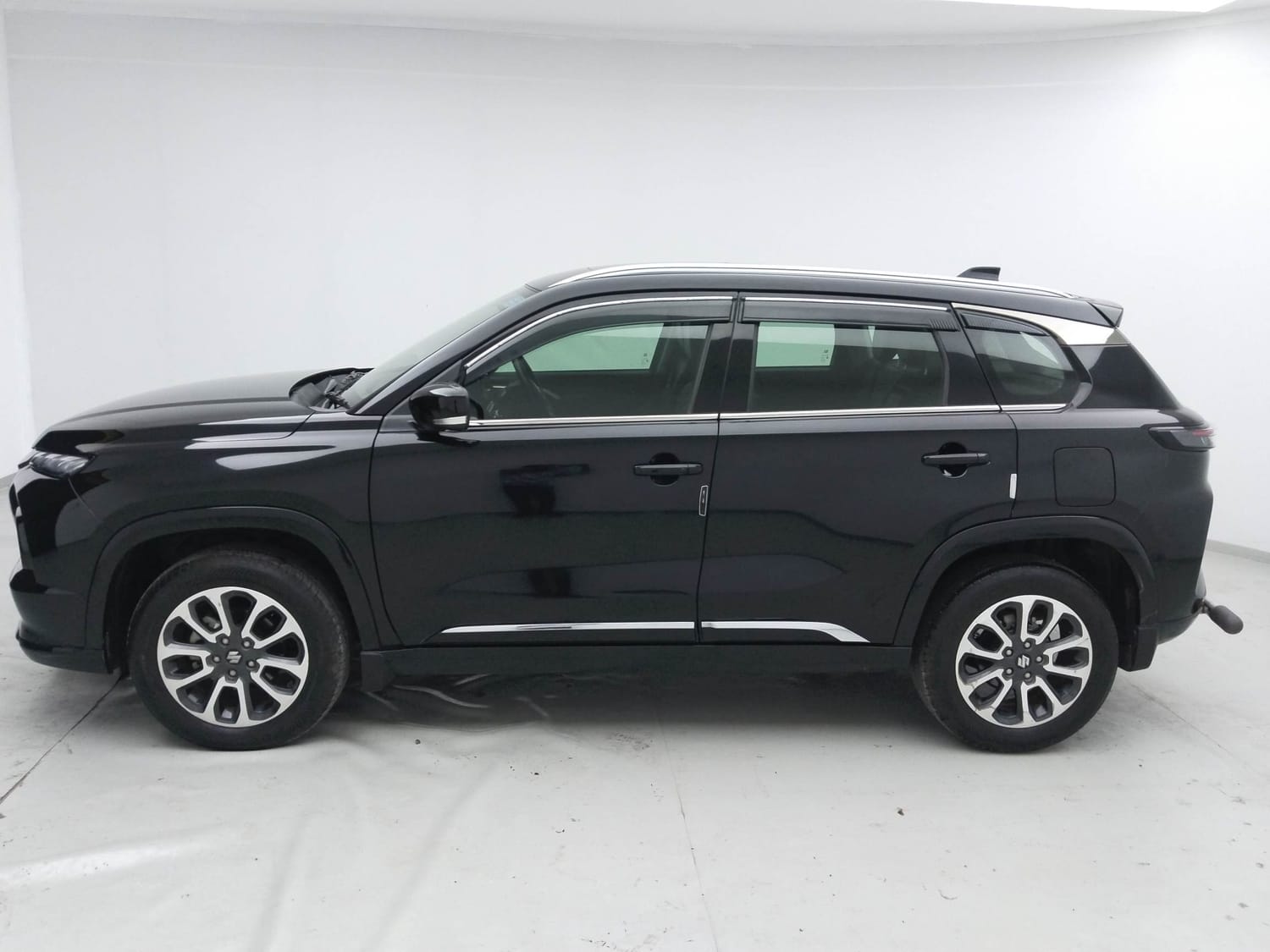 Buy Used Maruti Grand Vitara Zeta Plus Hybrid CVT of 2024 model @ 16 ...