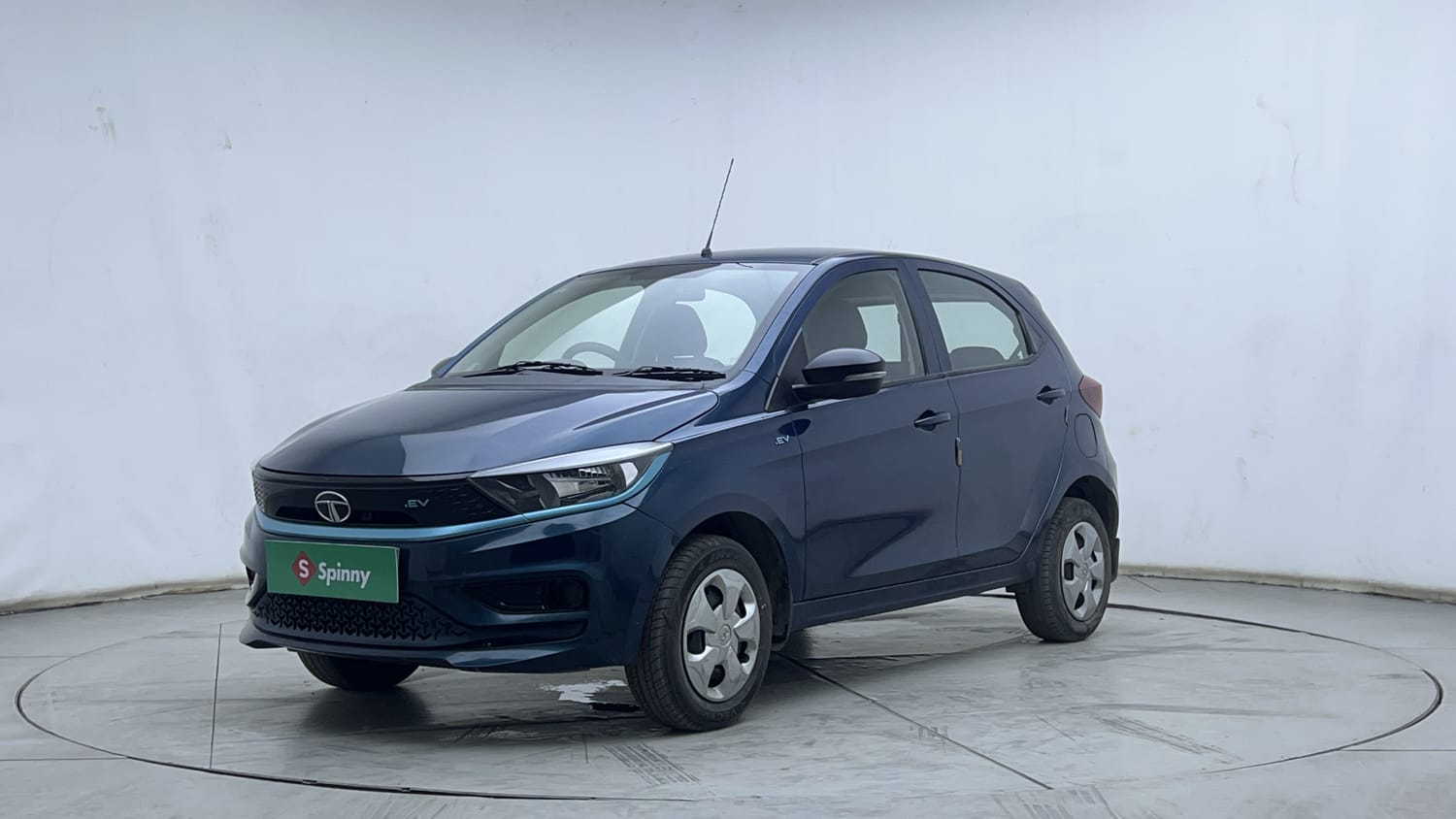 Used 2023 Tata Tiago EV Electric Automatic Car in Hyderabad at ₹6.89 ...