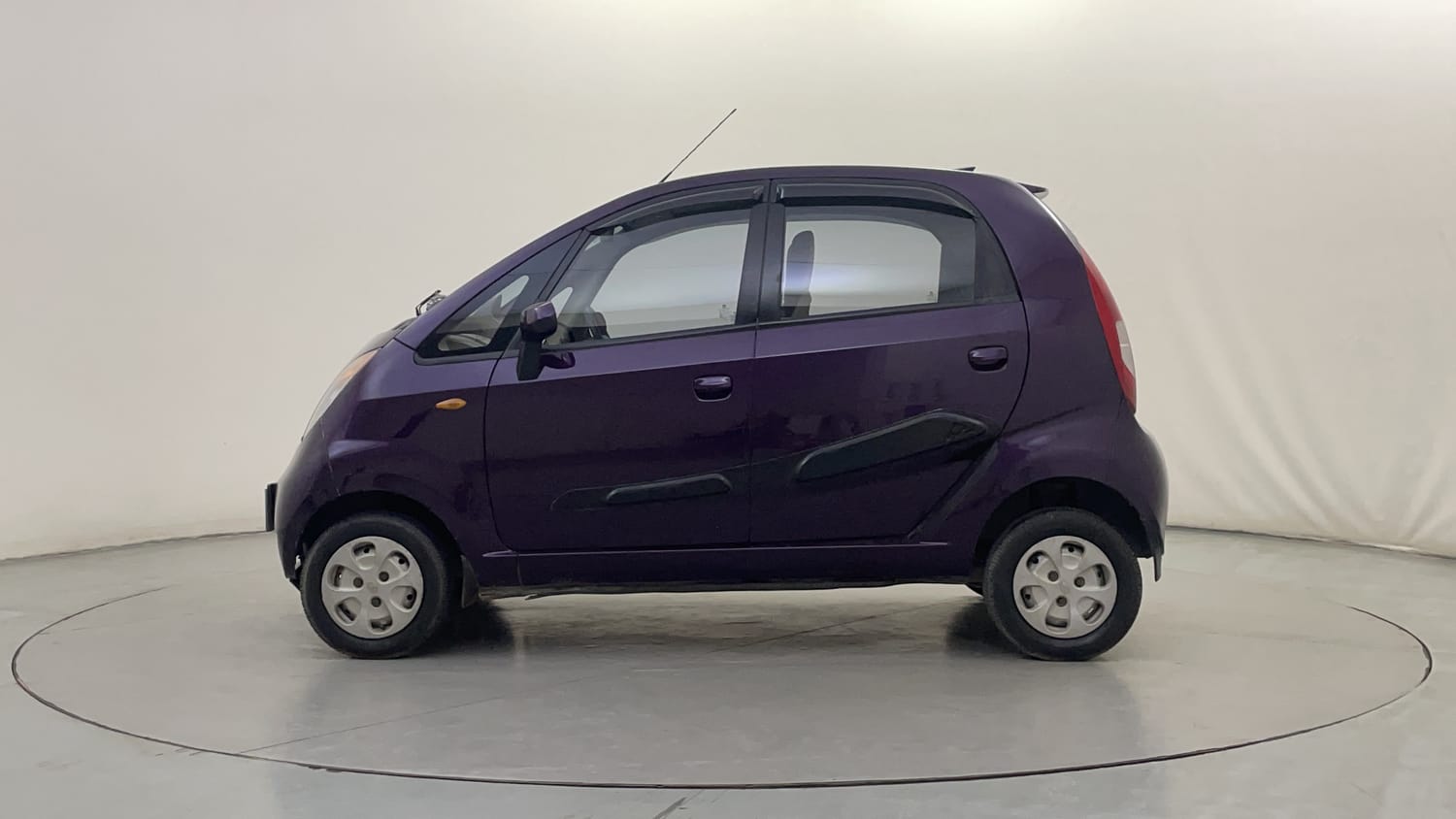 Buy Used Tata Nano XT of 2014 model @ 1,66,000 INR in Bangalore ...