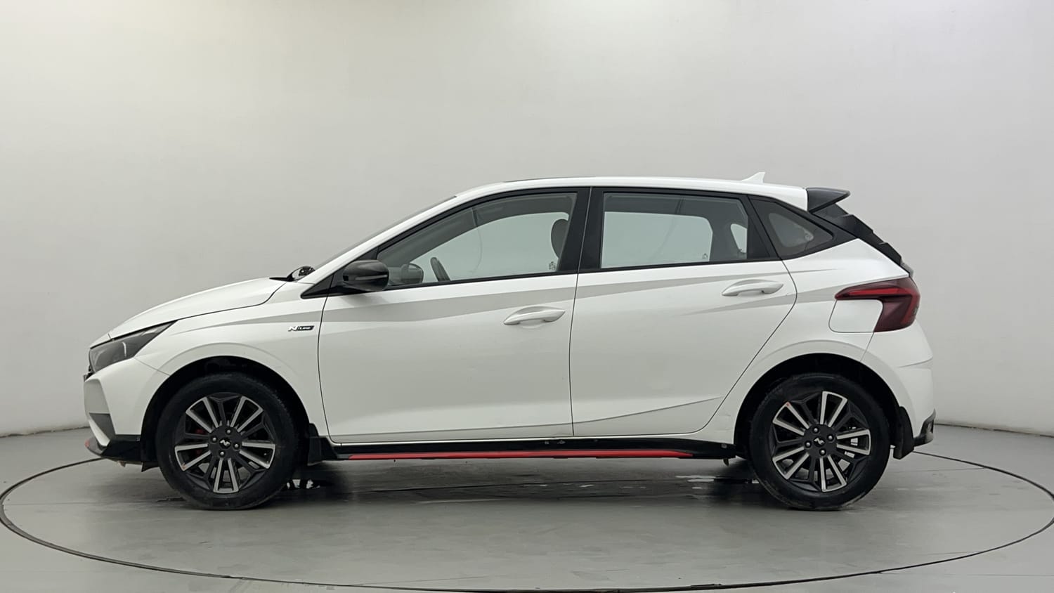 Buy Used Hyundai i20 N-Line N8 DCT of 2022 model @ 7,81,000 INR in ...