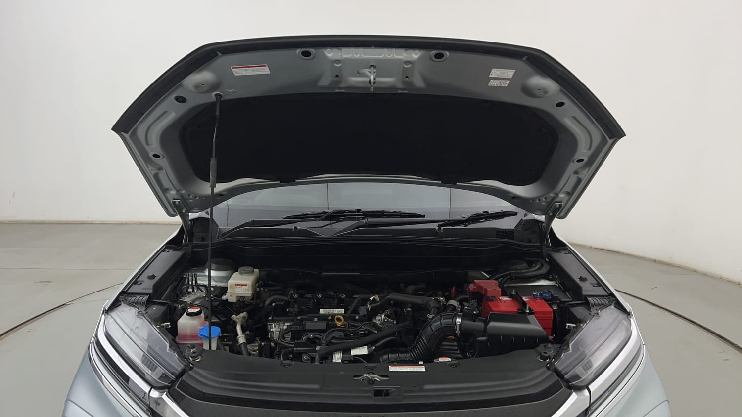 Buy Used Toyota Hyryder V HYBRID Dual Tone of 2023 model @ 16,41,841 ...
