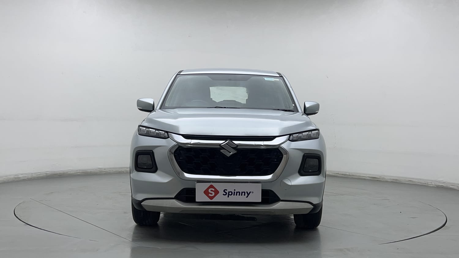 Buy Used Maruti Grand Vitara Delta Plus Hybrid CVT of 2024 model @ 10 ...