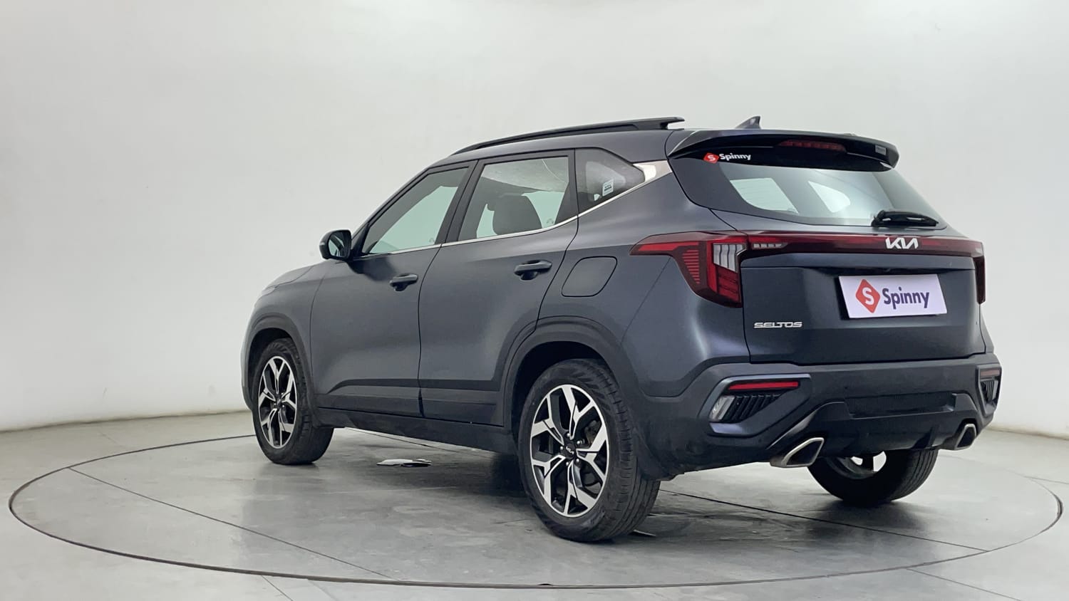 Buy Used Kia Seltos X-Line S Turbo DCT of 2023 model @ 17,57,889 INR in ...