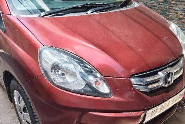 Used 2014 Honda Amaze Petrol Manual in Banda at ₹2.99 Lakh - CarDekho