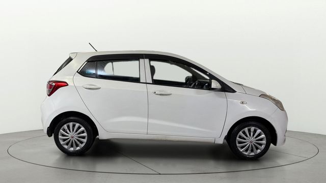 Used 2016 Hyundai Grand i10 1197 cc Petrol Manual Car in New Delhi at ...