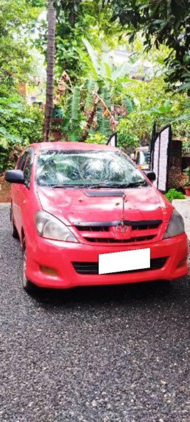 Used Toyota Innova MUV Cars in Kerala - 4 Second Hand Cars for Sale ...