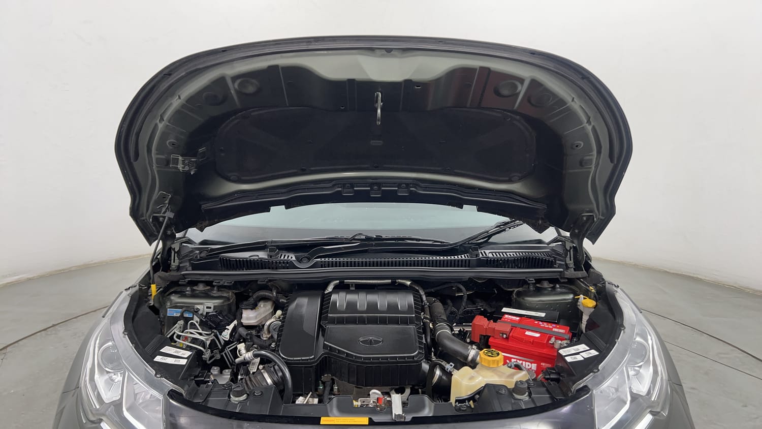 Buy Used Tata Nexon XMA S AMT Diesel of 2022 model @ 8,73,000 INR in ...