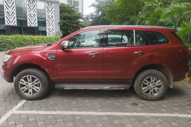 Buy Used Ford Endeavour 2.2 Titanium AT 4X2 of 2017 model @ 27,00,000 ...
