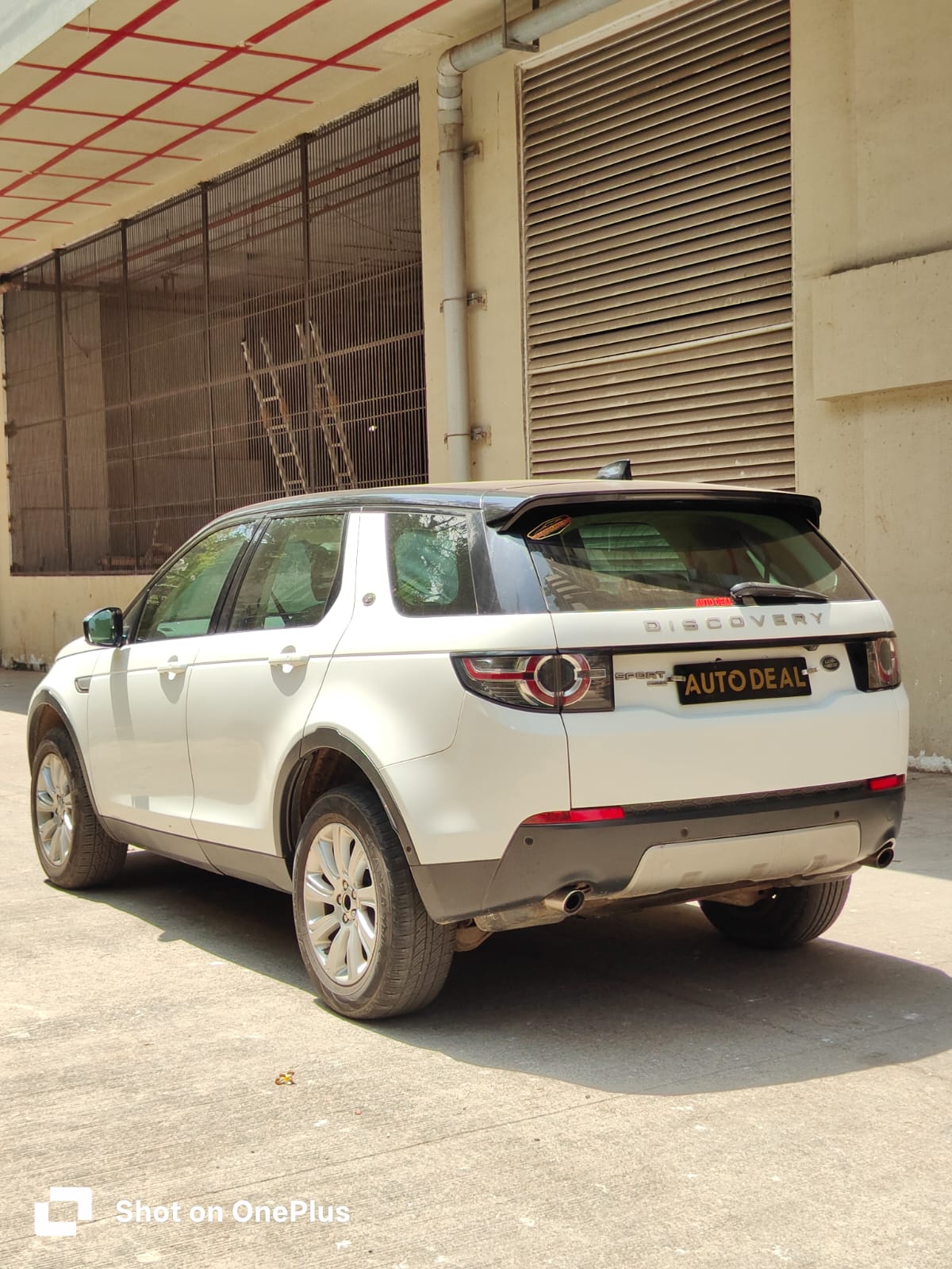 Buy Used Land Rover Discovery Sport SD4 HSE Luxury of 2017 model @ 18 ...
