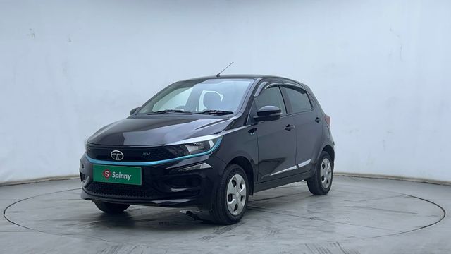 Used 2024 Tata Tiago EV Electric Automatic Car in Hyderabad at ₹6.53 ...