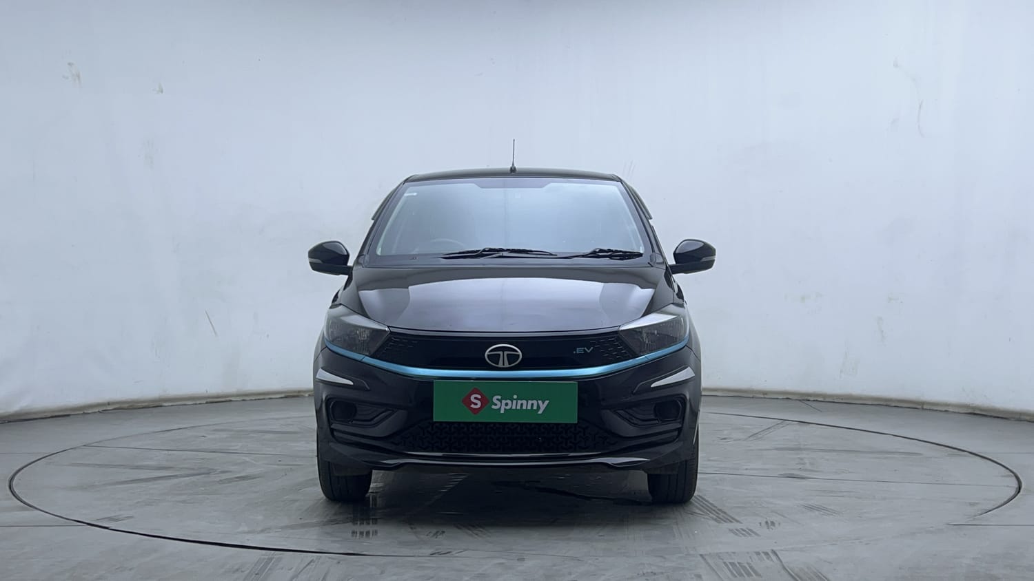 Buy Used Tata Tiago EV XT LR of 2024 model @ 6,52,500 INR in Hyderabad ...