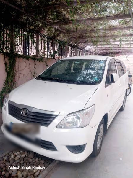 Buy Used Toyota Innova 2.5 G Diesel 7 Seater of 2013 model @ 4,00,000 ...