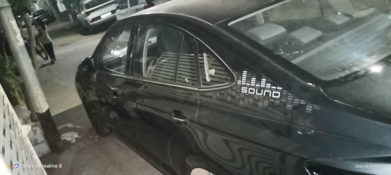 Buy Used Volkswagen Virtus Topline Sound Edition of 2023 model @ 12,00 ...