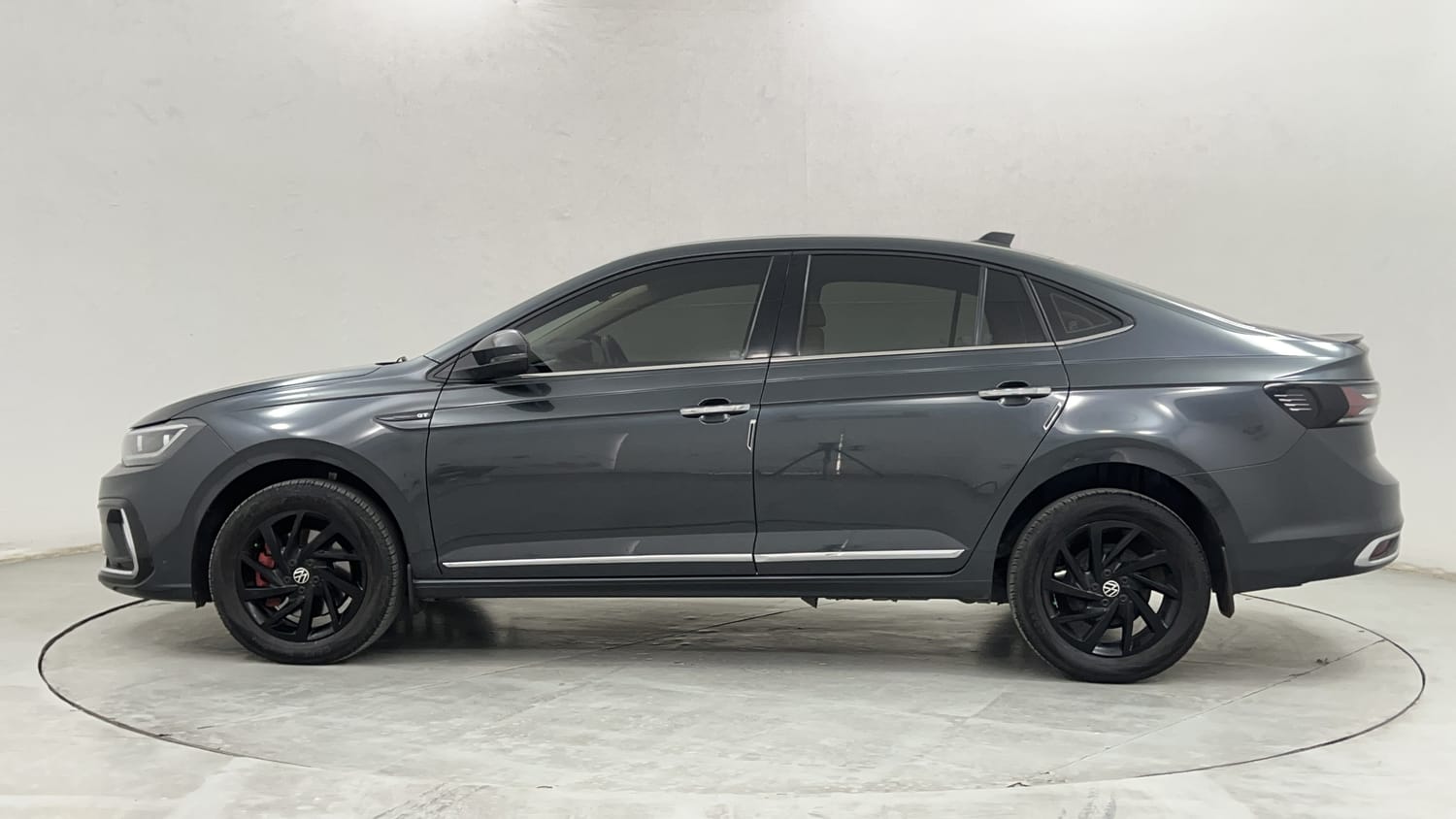 Buy Used Volkswagen Virtus GT Plus DSG ES of 2023 model @ 13,90,956 INR ...