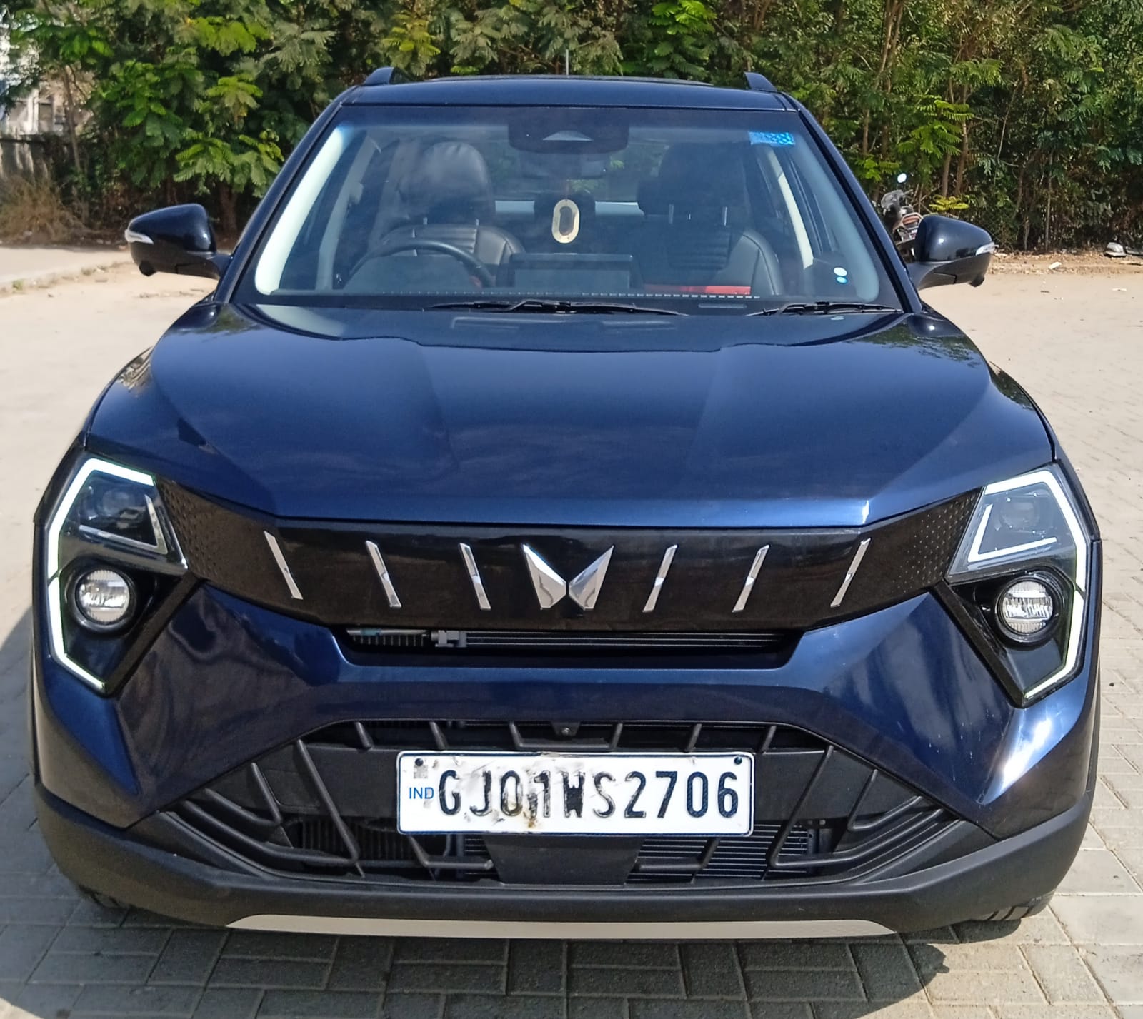 Used 2024 Mahindra XUV 3XO 1197 cc Petrol Automatic Car in Ahmedabad at ...