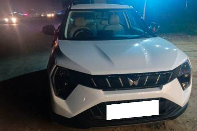 Used 2025 Mahindra XUV 3XO Petrol Automatic in Mathura at ₹10.50 Lakh ...