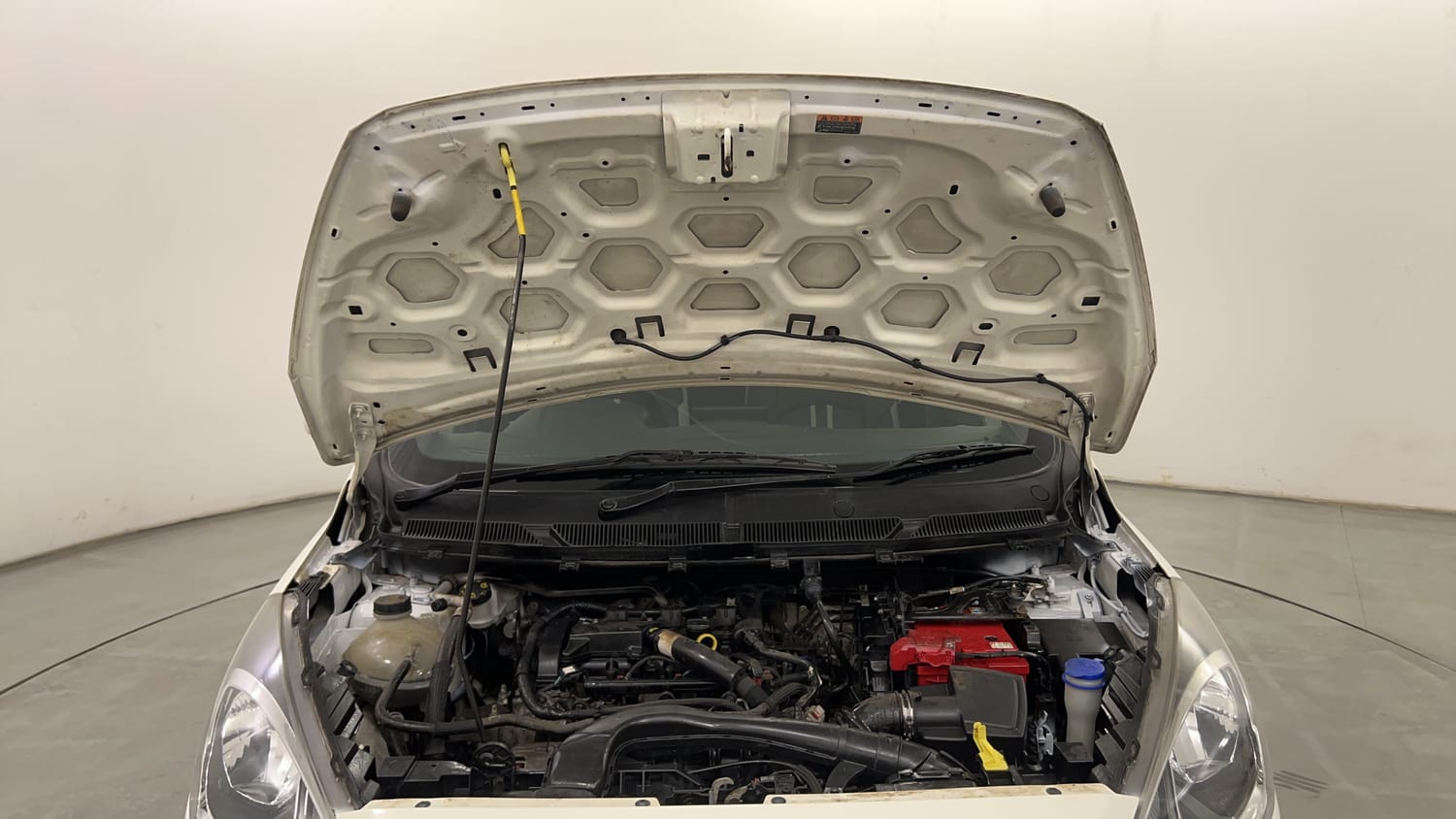 Buy Used Ford Freestyle Titanium Petrol BSIV of 2020 model @ 4,74,000 ...