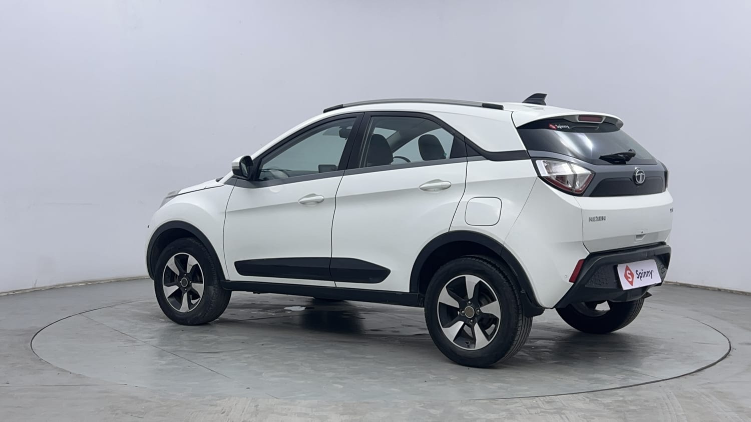Buy Used Tata Nexon Pure Plus Diesel AMT of 2019 model @ 5,59,000 INR ...