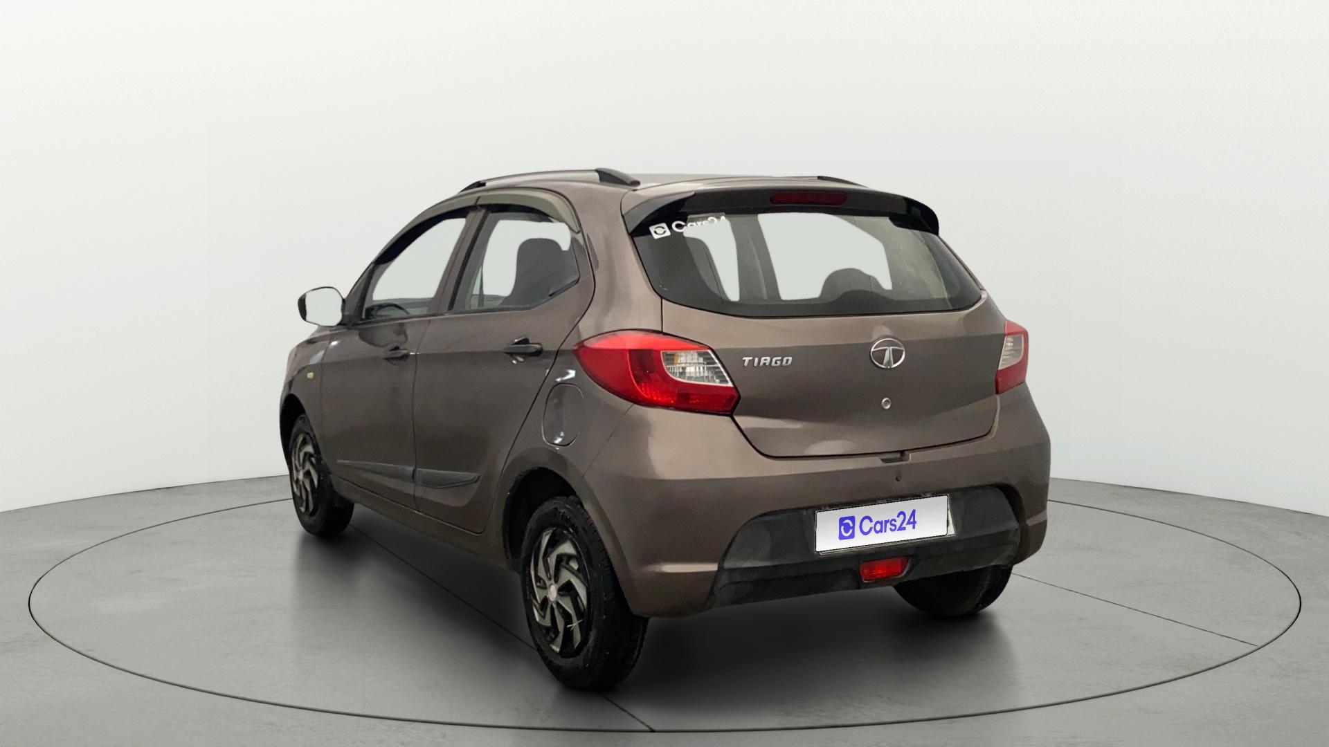 Buy Used Tata Tiago 1.2 Revotron XM Option of 2017 model @ 2,35,000 INR ...