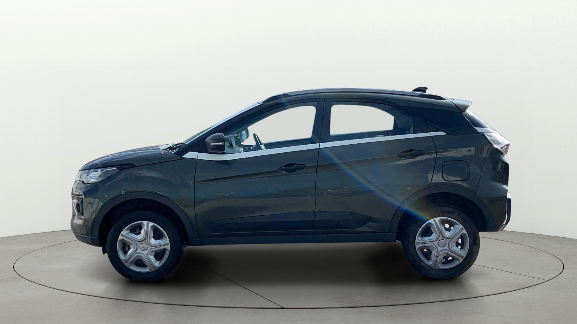 Buy Used Tata Nexon XM S BSVI of 2022 model @ 7,72,226 INR in ...