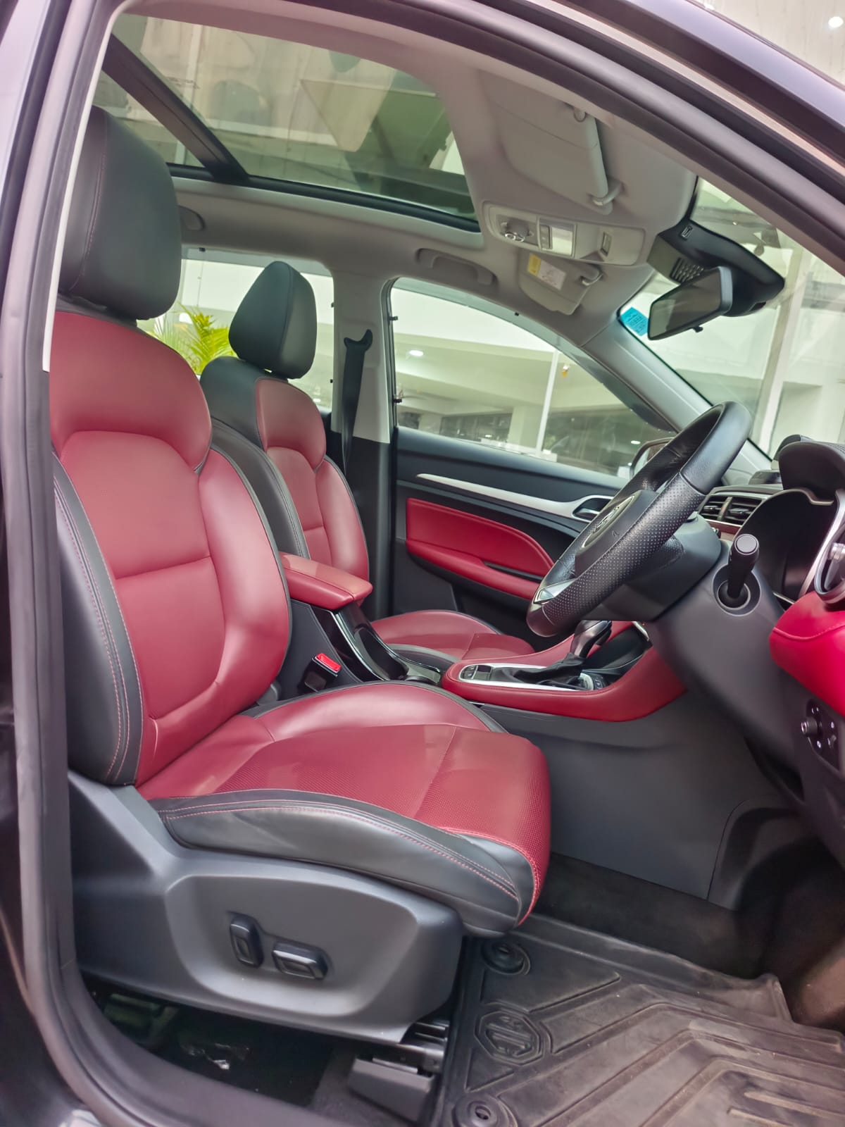 Buy Used MG Astor Savvy Turbo AT BSVI of 2021 model @ 11,94,000 INR in ...