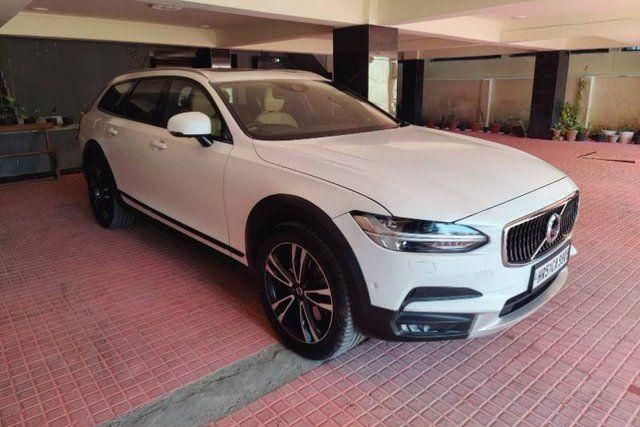 Used 2020 Volvo V90 Cross Country Diesel Automatic in Dehradun at ₹22 ...