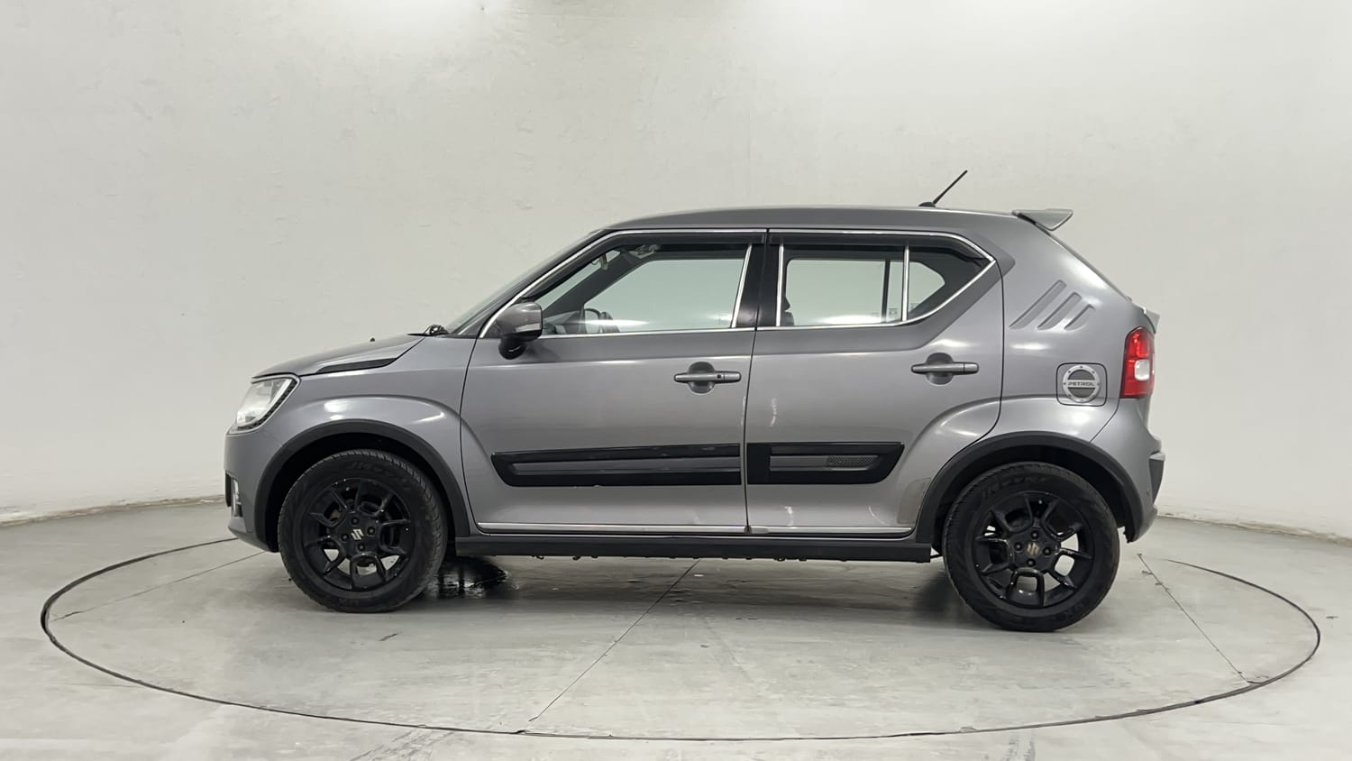 Buy Used Maruti Ignis 1.2 Zeta BSIV of 2017 model @ 4,02,000 INR in ...