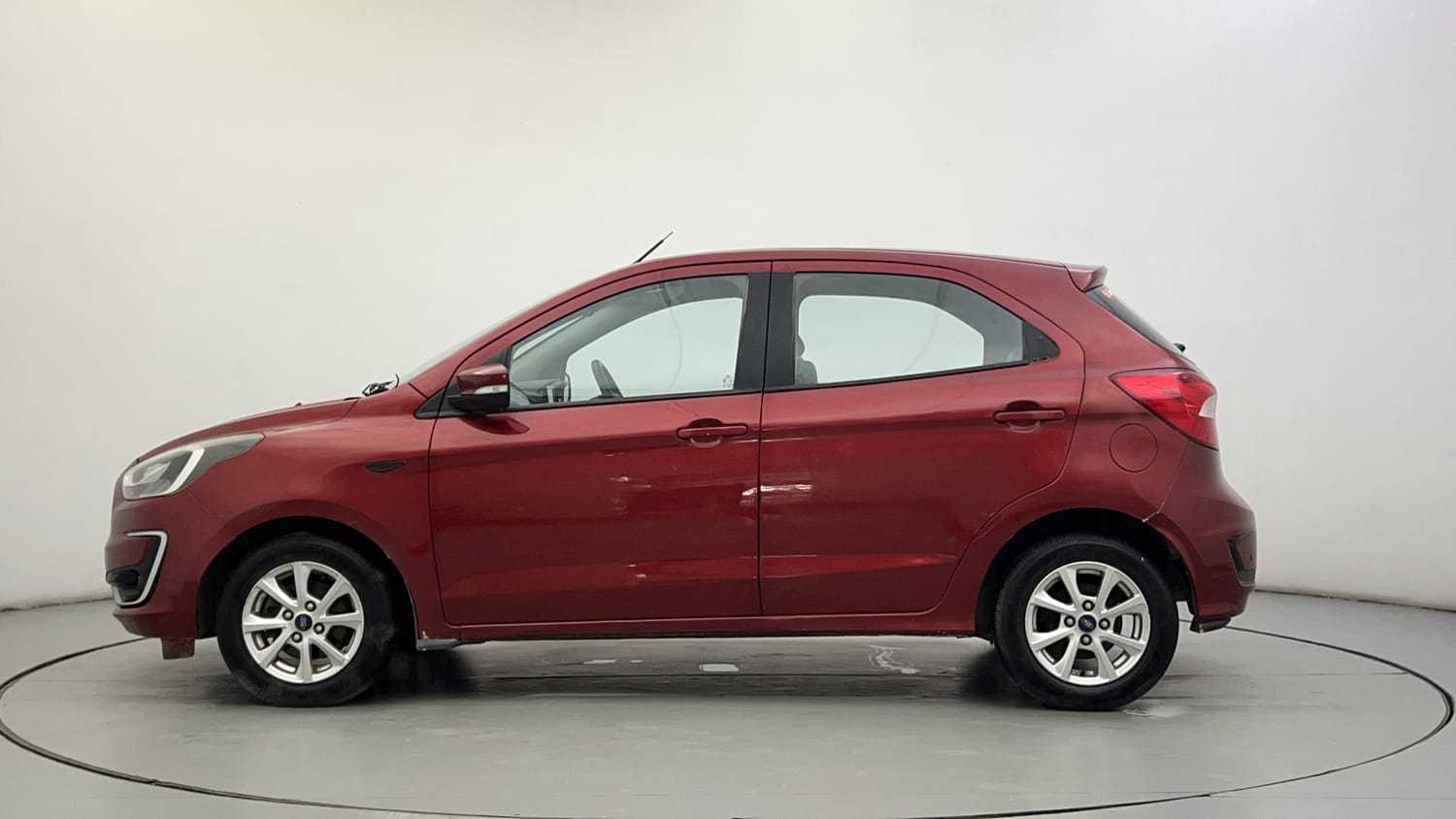 Buy Used Ford Figo Titanium AT 2019-2020 of 2019 model @ 3,54,000 INR ...