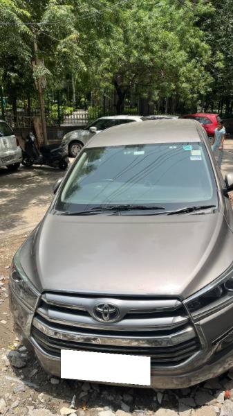 Buy Used Toyota Innova 2.5 G Diesel 7 Seater BS IV of 2016 model @ 11 ...